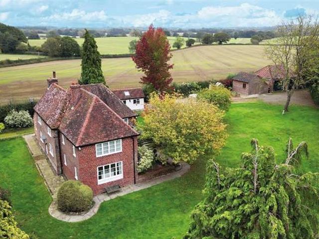 4 Bedroom Detached House