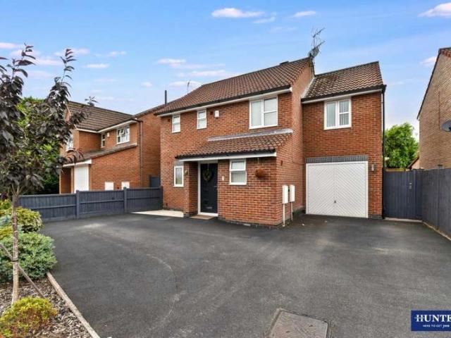 4 Bedroom Detached House
