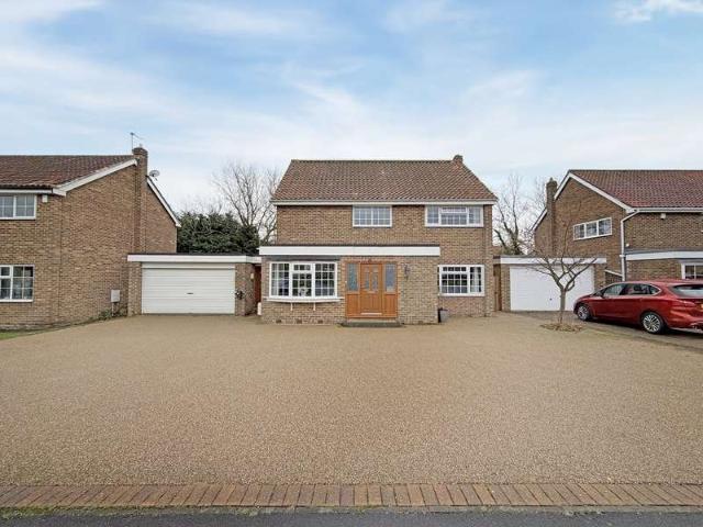 4 Bedroom Detached House
