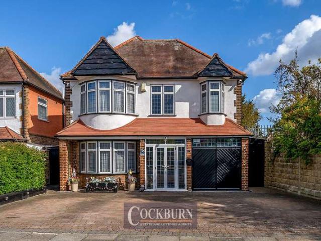 4 Bedroom Detached House