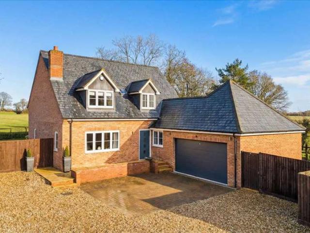 4 Bedroom Detached House