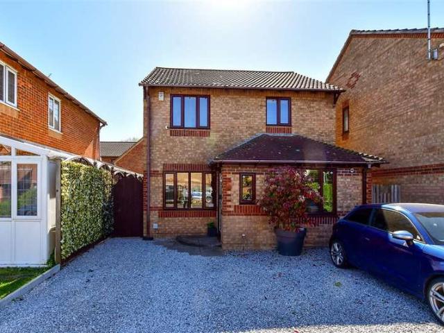 4 Bedroom Detached House