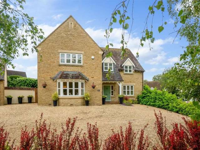 4 Bedroom Detached House
