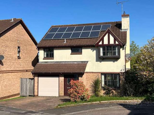 4 Bedroom Detached House
