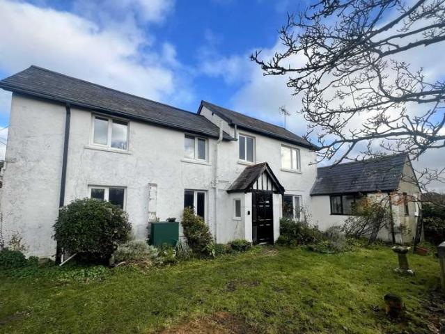 4 Bedroom Detached House
