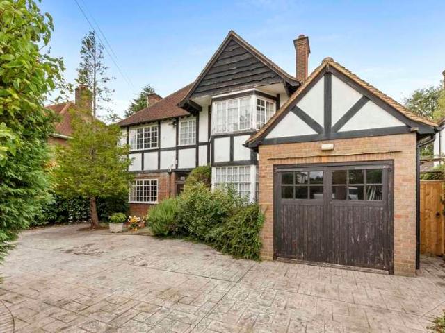 4 Bedroom Detached House
