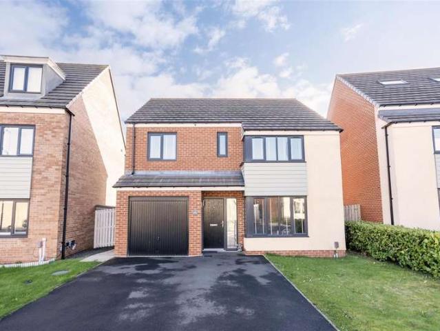 4 Bedroom Detached House