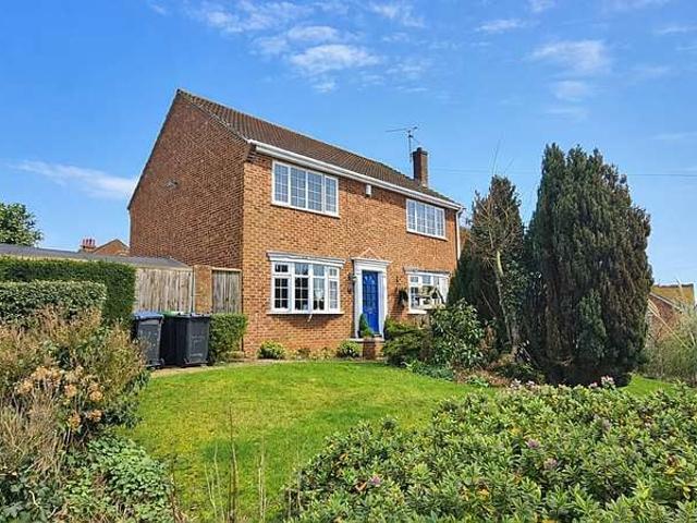 4 Bedroom Detached House