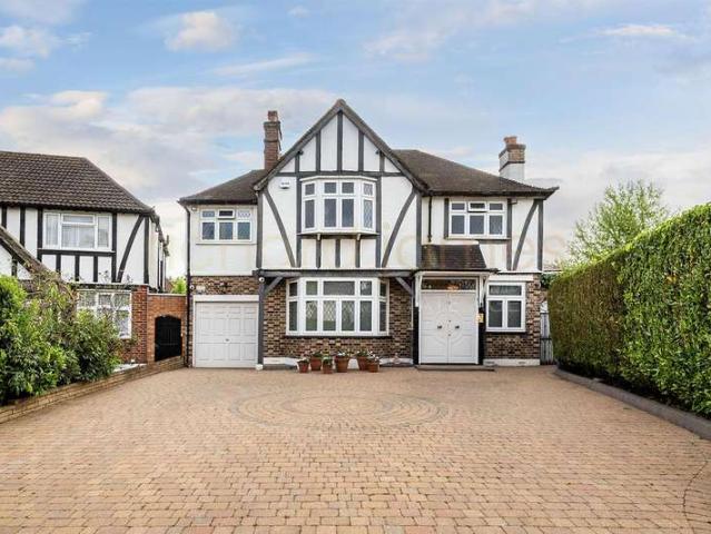 4 Bedroom Detached House