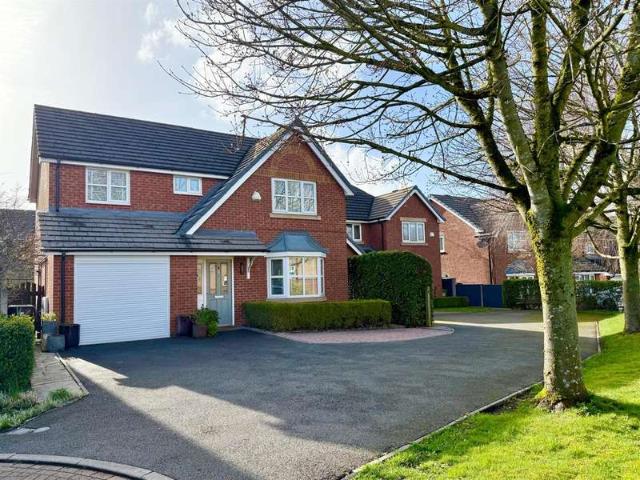 4 Bedroom Detached House