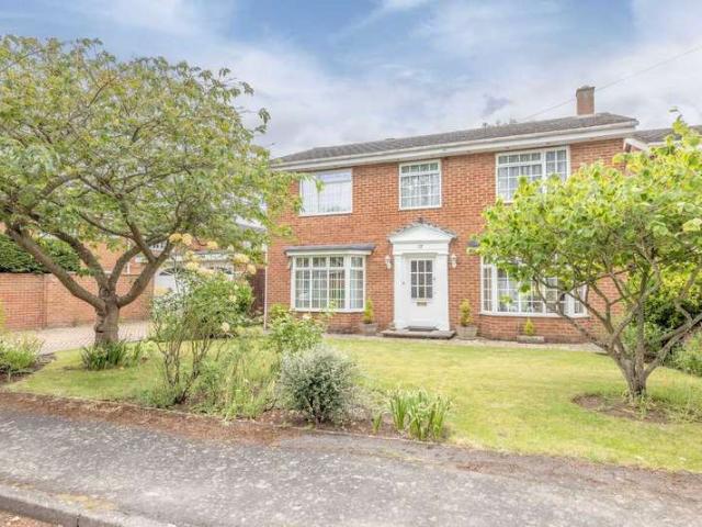 4 Bedroom Detached House