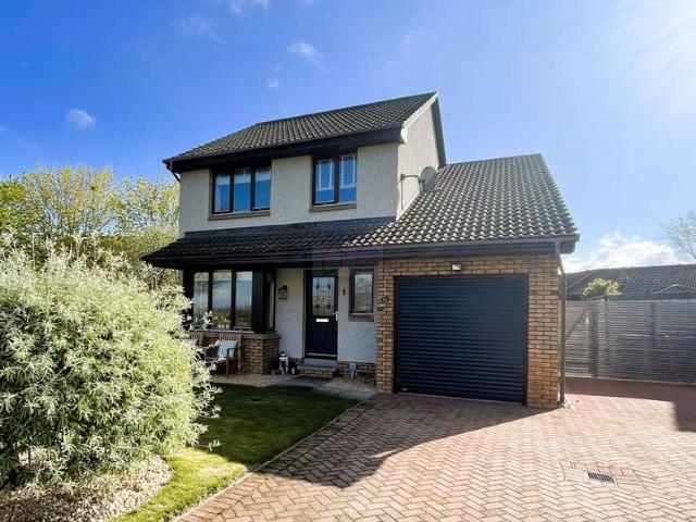 4 Bedroom Detached House
