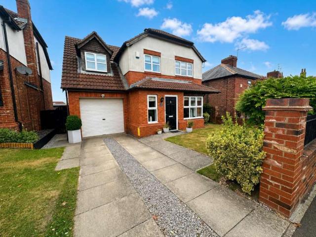 4 Bedroom Detached House