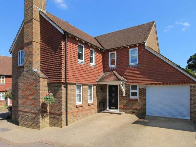 4 Bedroom Detached House