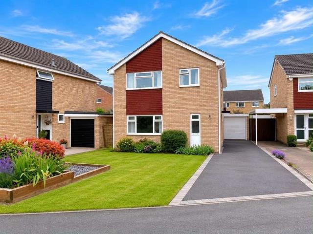 4 Bedroom Detached House