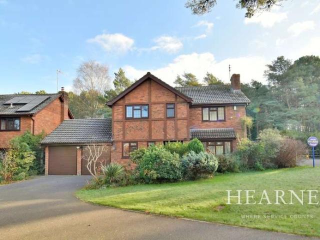 4 Bedroom Detached House