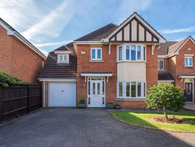 4 Bedroom Detached House