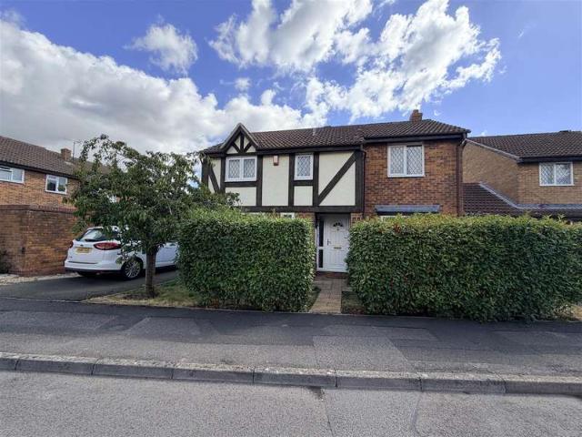 4 Bedroom Detached House