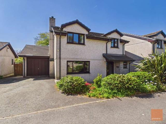4 Bedroom Detached House
