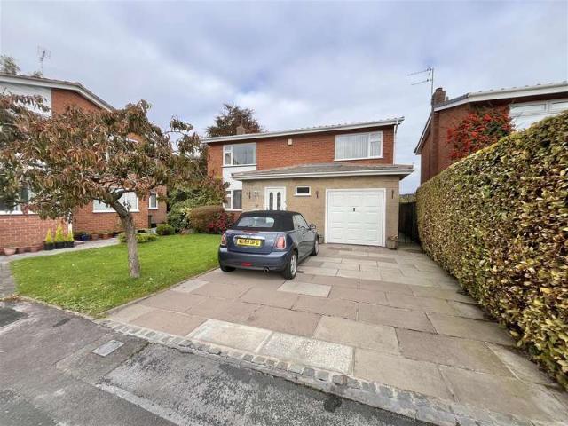 4 Bedroom Detached House