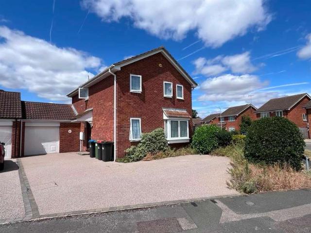 4 Bedroom Detached House