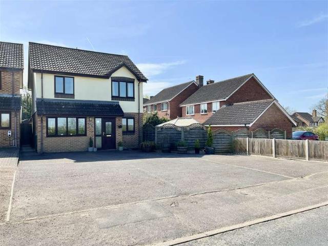 4 Bedroom Detached House