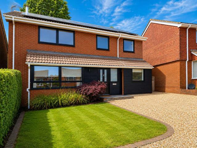 4 Bedroom Detached House