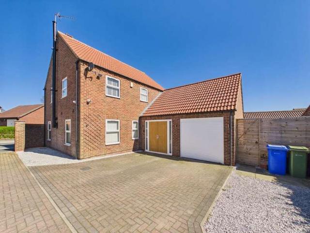 4 Bedroom Detached House