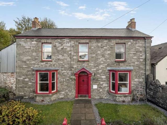 4 Bedroom Detached House