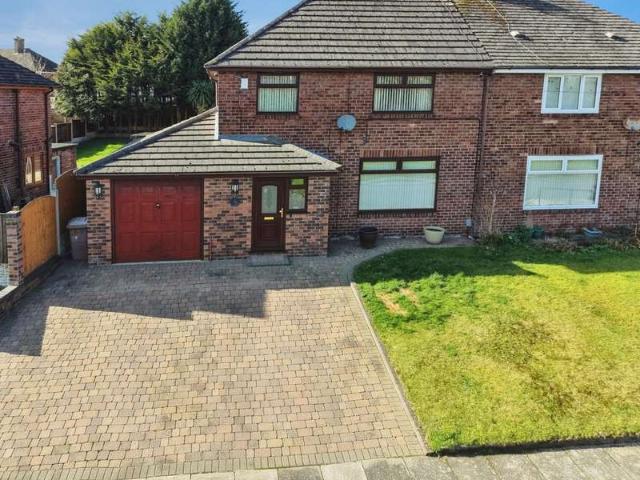 4 Bedroom Detached House