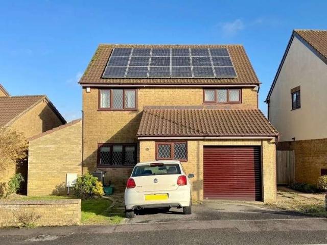 4 Bedroom Detached House