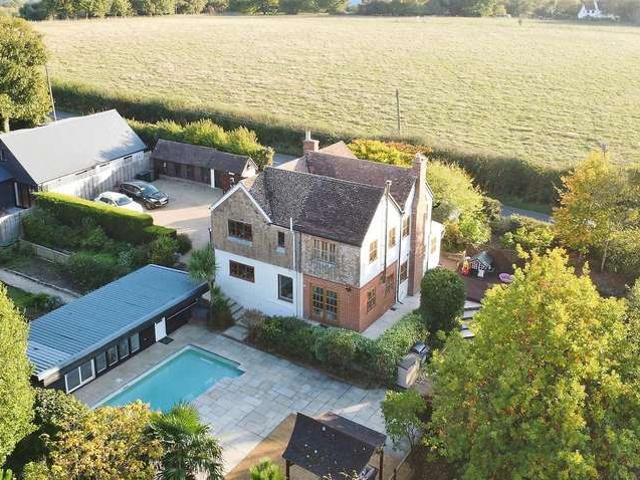 4 Bedroom Detached House