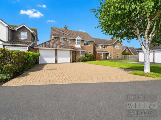 4 Bedroom Detached House