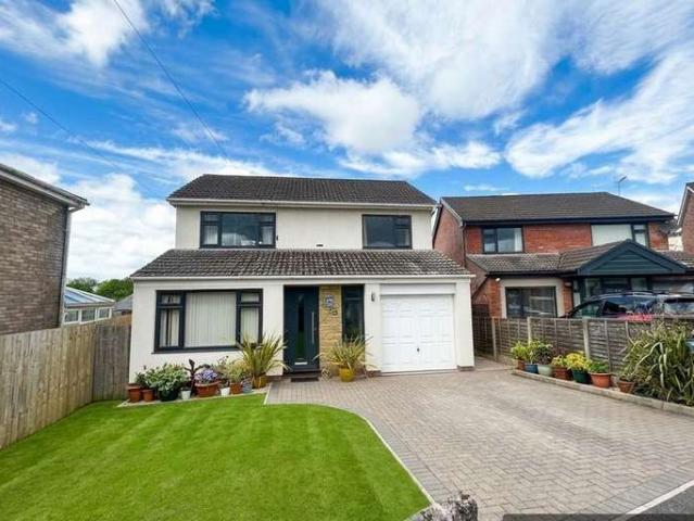 4 Bedroom Detached House
