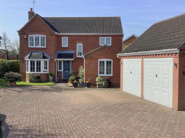 4 Bedroom Detached House