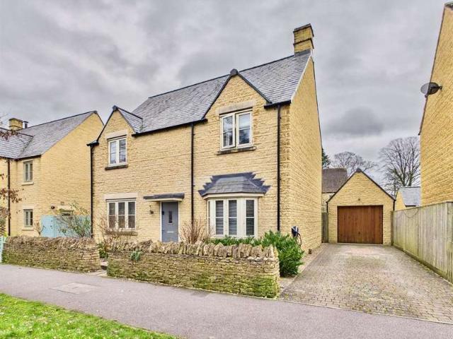 4 Bedroom Detached House