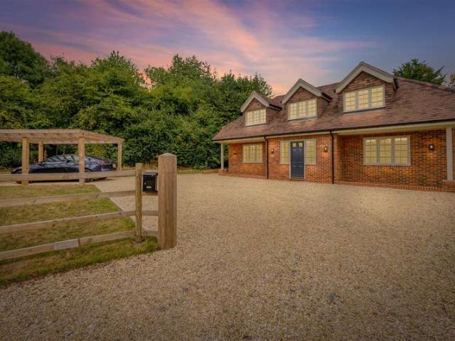4 Bedroom Detached House