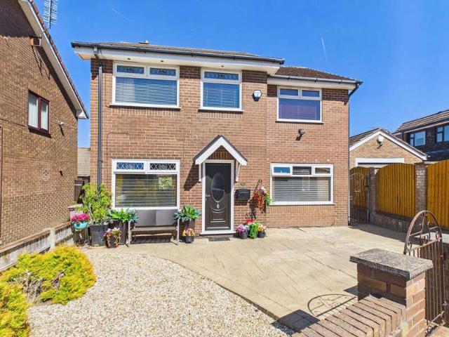 4 Bedroom Detached House