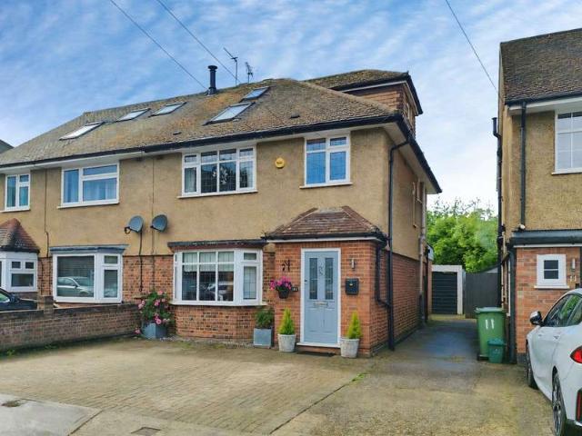 4 Bedroom Detached House