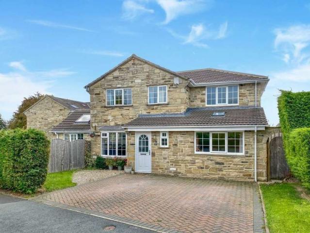 4 Bedroom Detached House