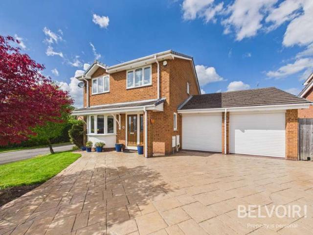 4 Bedroom Detached House
