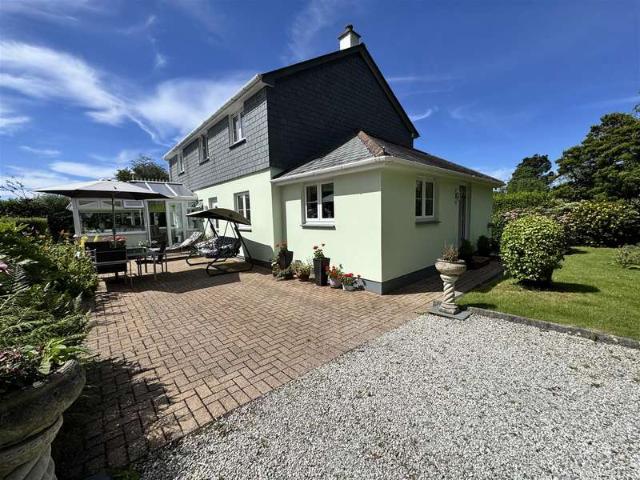 4 Bedroom Detached House