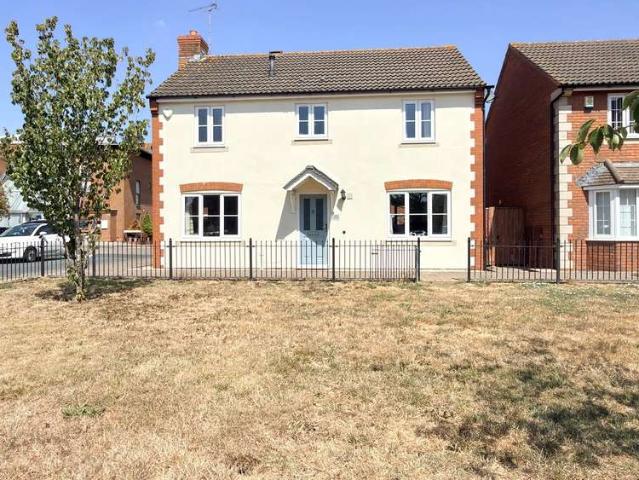 4 Bedroom Detached House