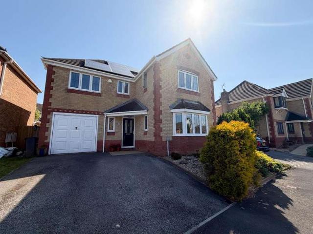 4 Bedroom Detached House