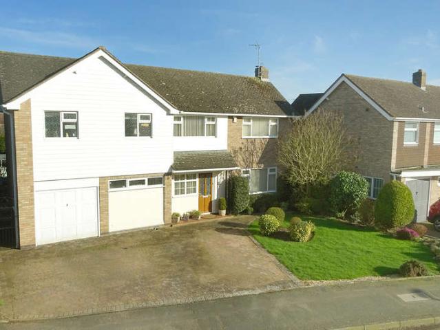 4 Bedroom Detached House