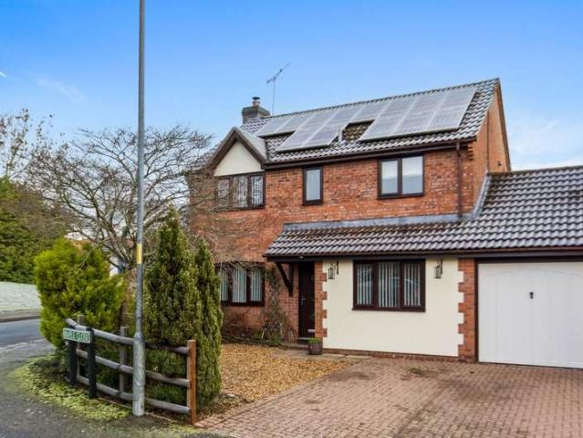 4 Bedroom Detached House