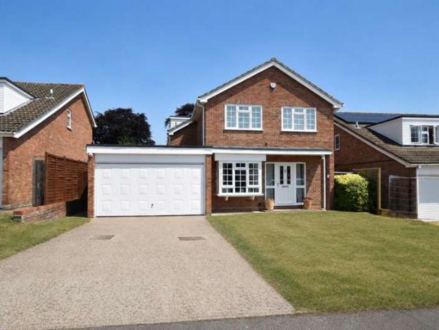 4 Bedroom Detached House