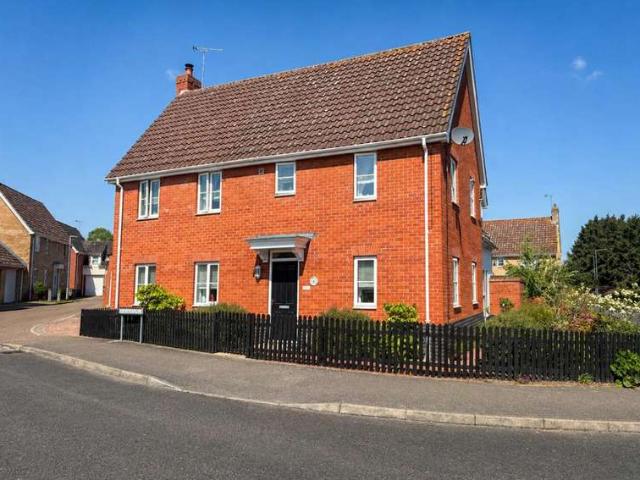 4 Bedroom Detached House