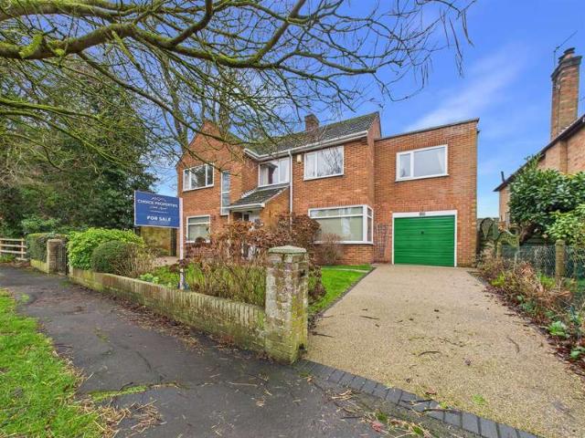 4 Bedroom Detached House