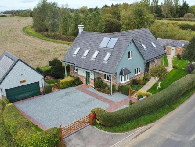 4 Bedroom Detached House